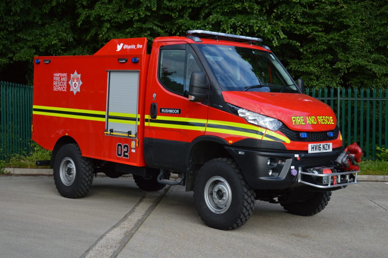 Appliances and support vehicles - Hampshire & Isle of Wight Fire ...