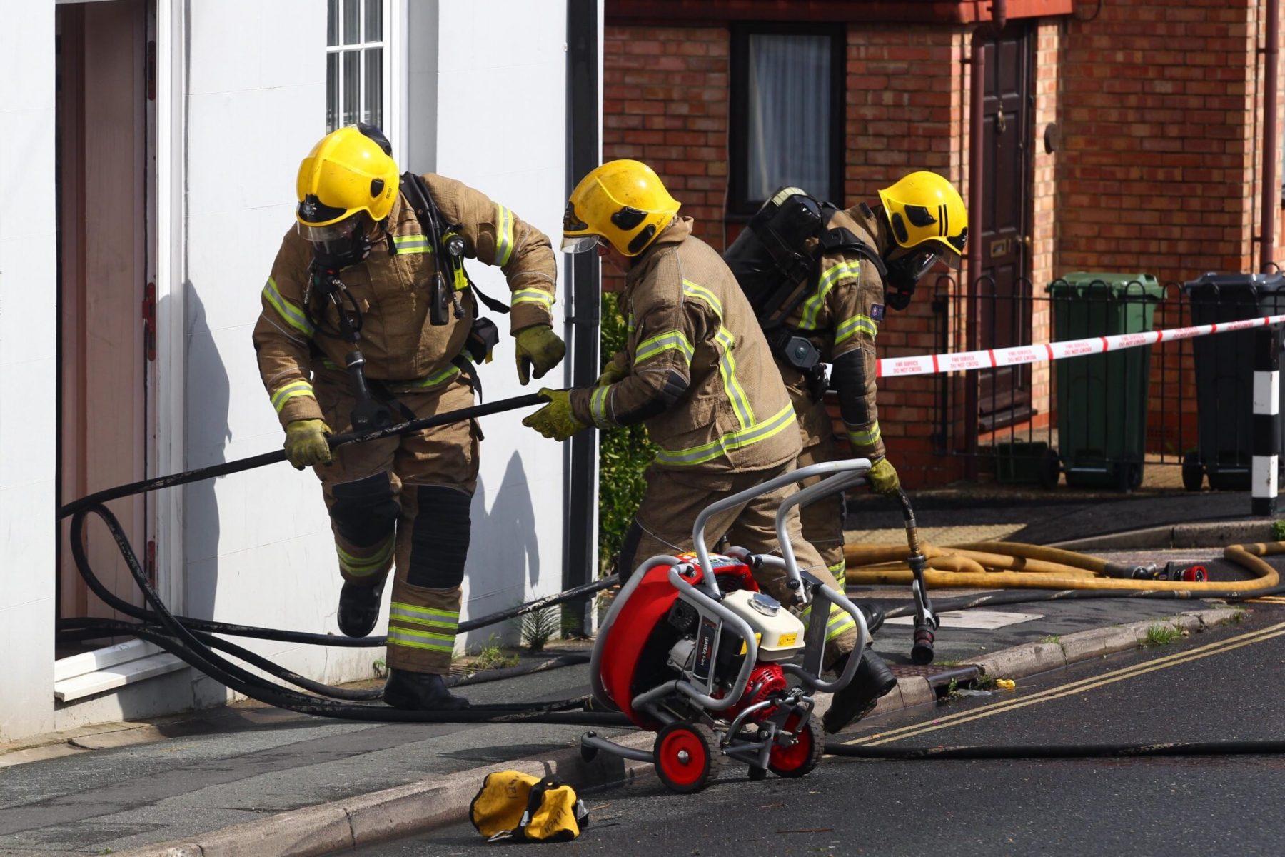 Isle of Wight fire crews called out to unattended kitchen blaze ...