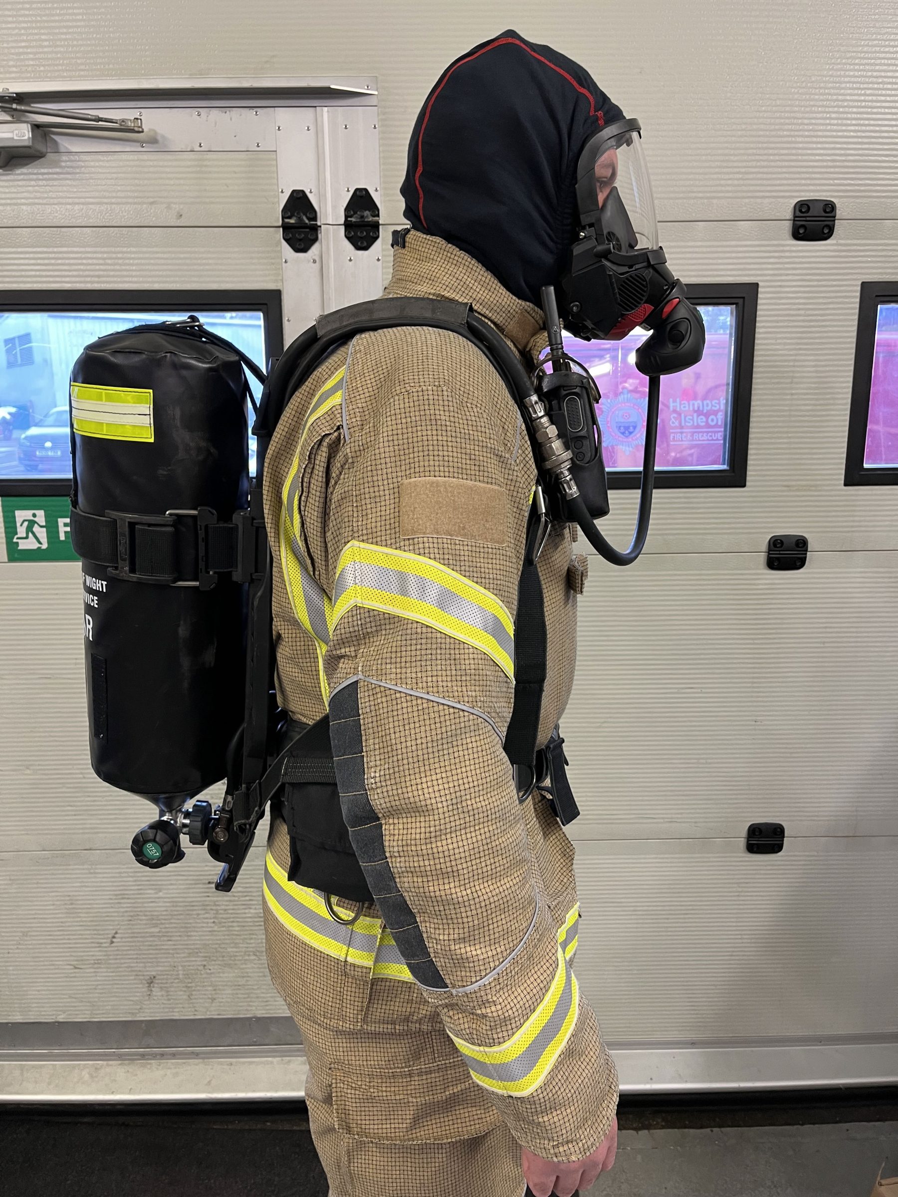 Breathing apparatus - Hampshire & Isle of Wight Fire & Rescue Service ...
