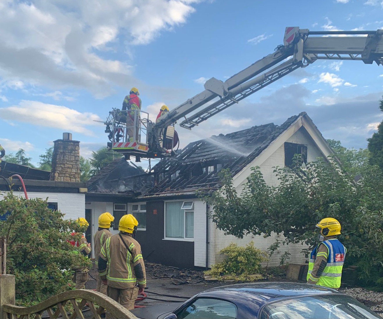 Bungalow fire in Headley, Bordon - Hampshire & Isle of Wight Fire ...