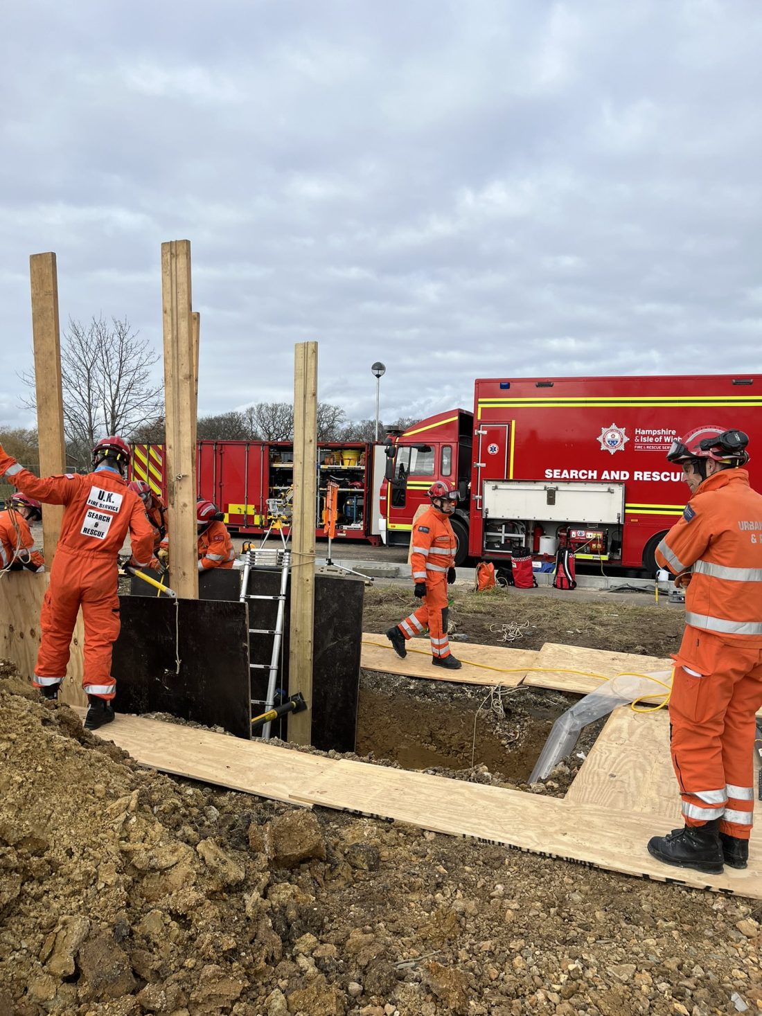 Urban Search and Rescue (USAR) - Hampshire & Isle of Wight Fire ...